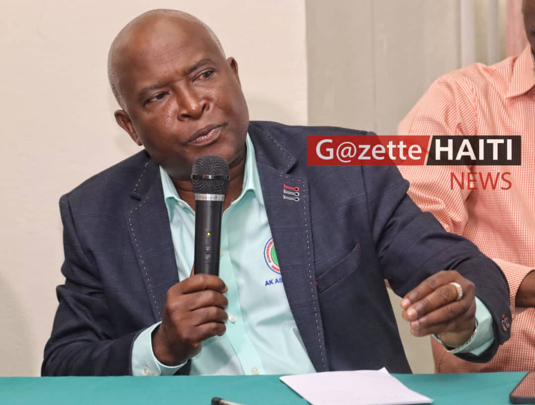 Tête-à-tête entre le parti politique ASE et des personnalités de ...